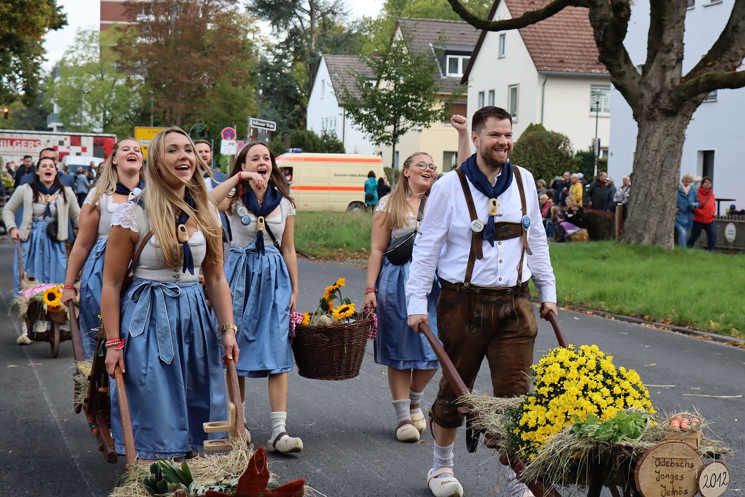 Düsseldorf: Beste Stimmung beim Erntedank in Urdenbach - Ddorf-Aktuell ...