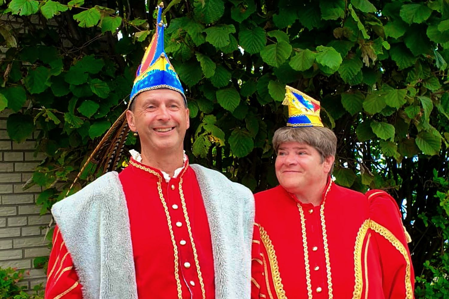 Düsseldorf: KG Gemeinsam Jeck stellt ihr neues Prinzenpaar vor - Ddorf ...