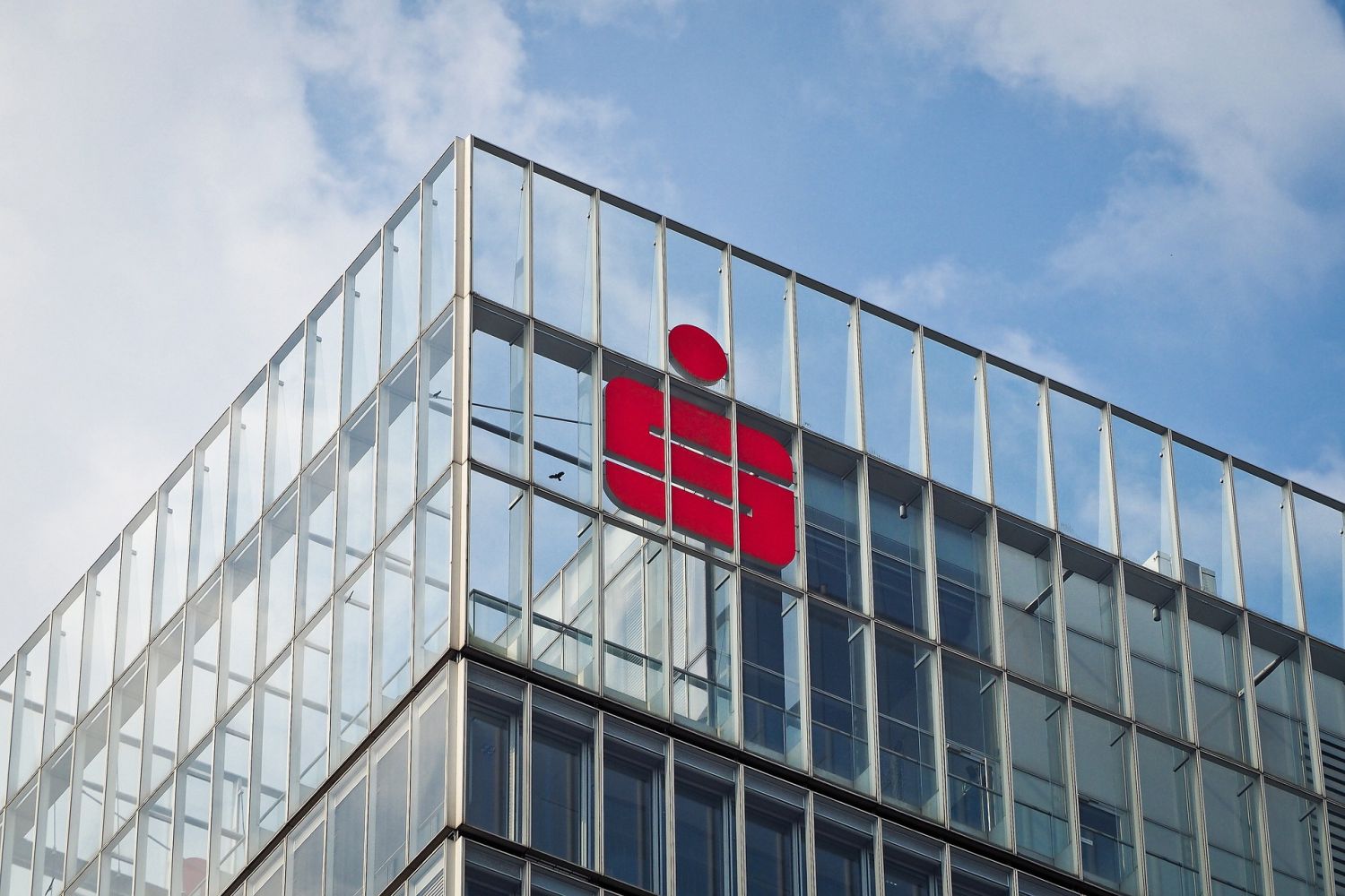Stadtsparkasse Düsseldorf blickt auf ein gutes, aber anspruchsvollen ...