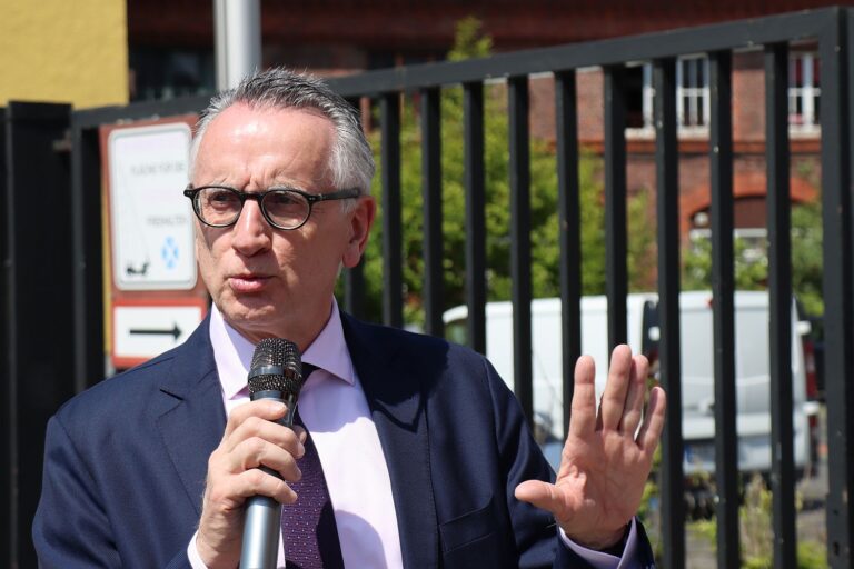 Düsseldorf: Klaus Klar verlässt die Rheinbahn - Ddorf-Aktuell ...