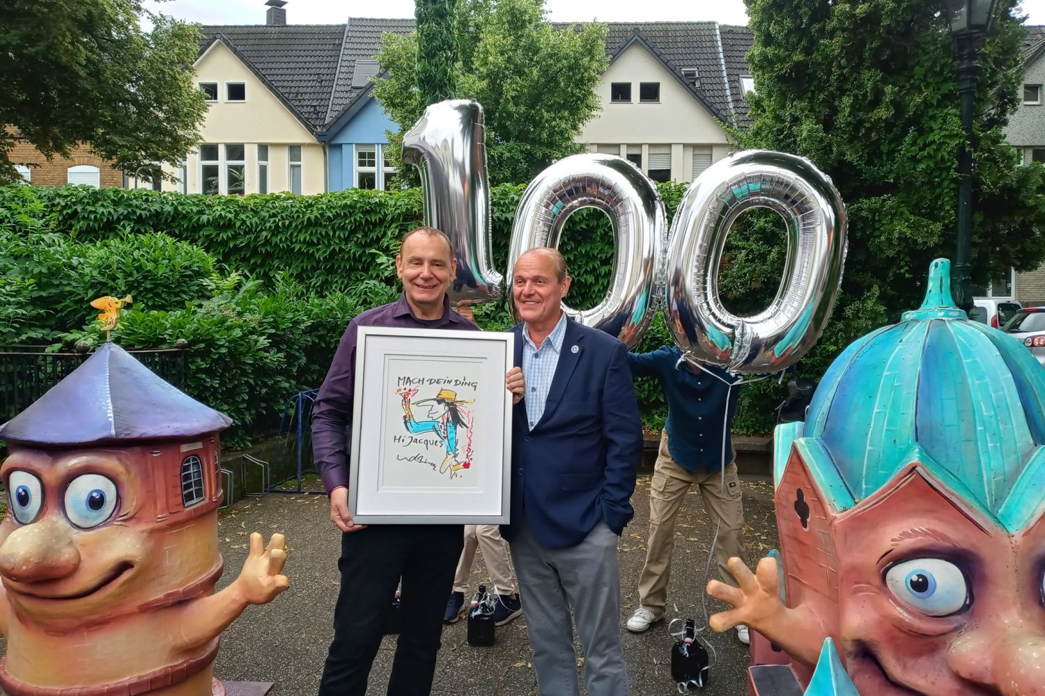 Düsseldorf: „Mach Dein Ding“ - Jacques Tilly feiert die 100 - Ddorf ...