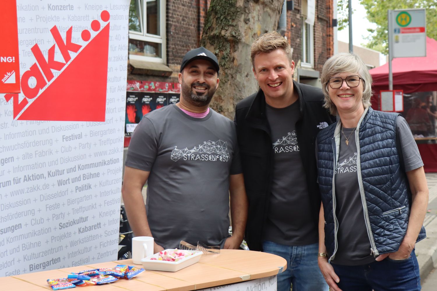 Düsseldorf Flingern: zakk-Straßenfest begeistert wieder Besucher*innen ...
