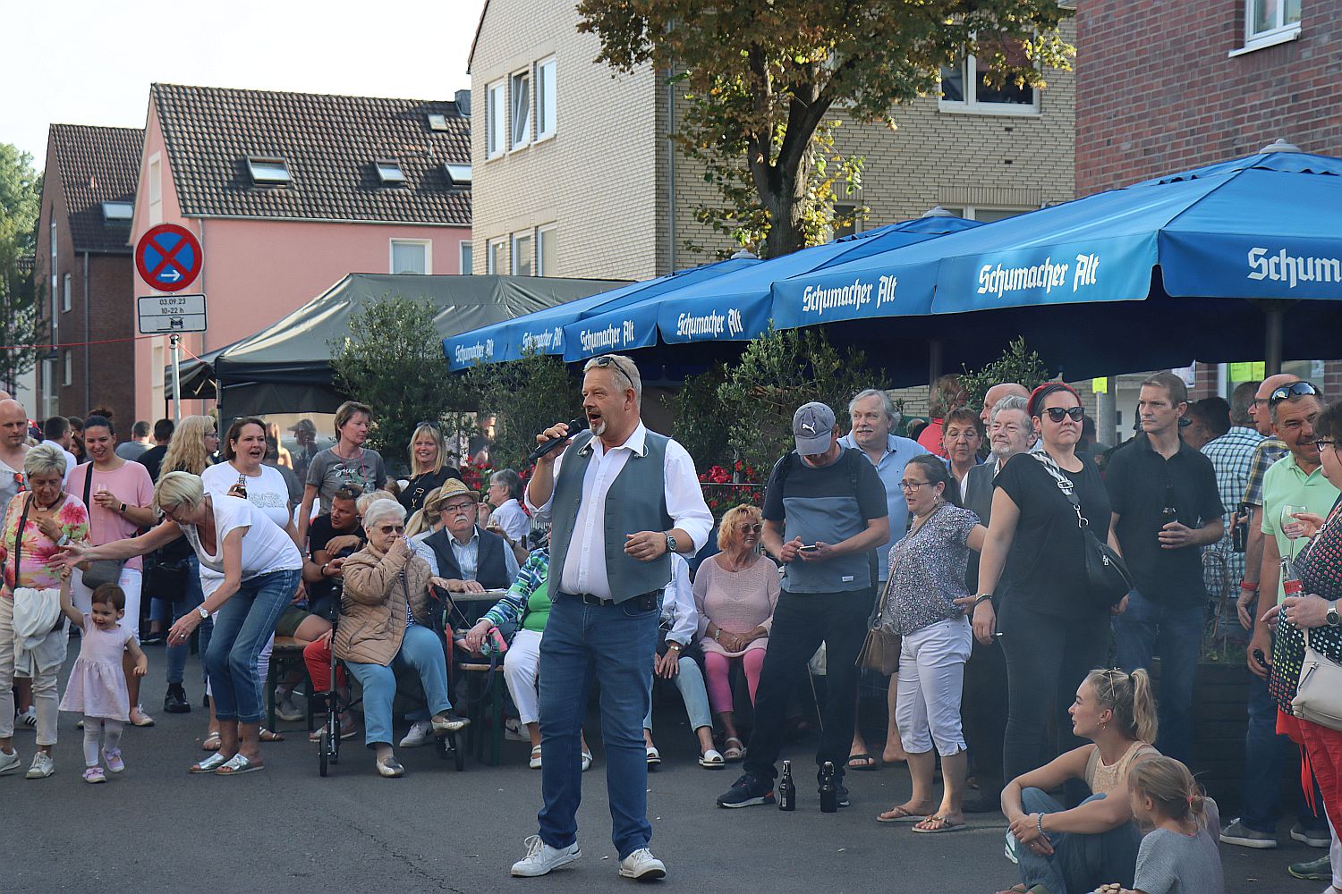 Düsseldorf Urdenbach: Dä Stolz von Odebach hat ein neues Prinzenpaar ...