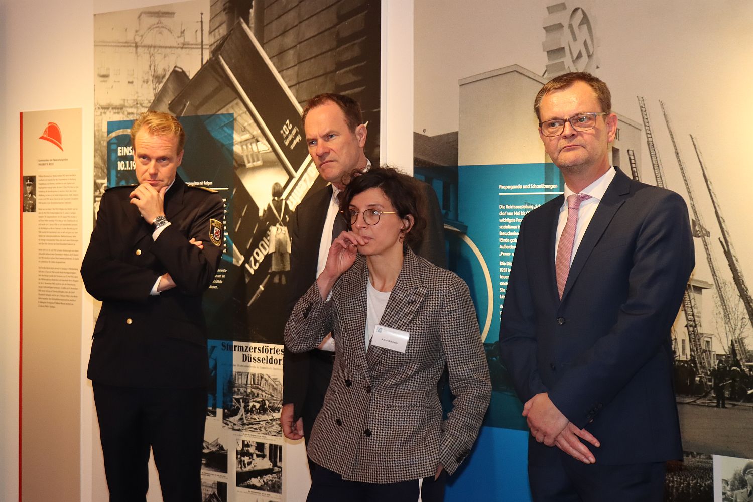 Düsseldorf: Ausstellung zeigt die Rolle der Feuerwehr im ...