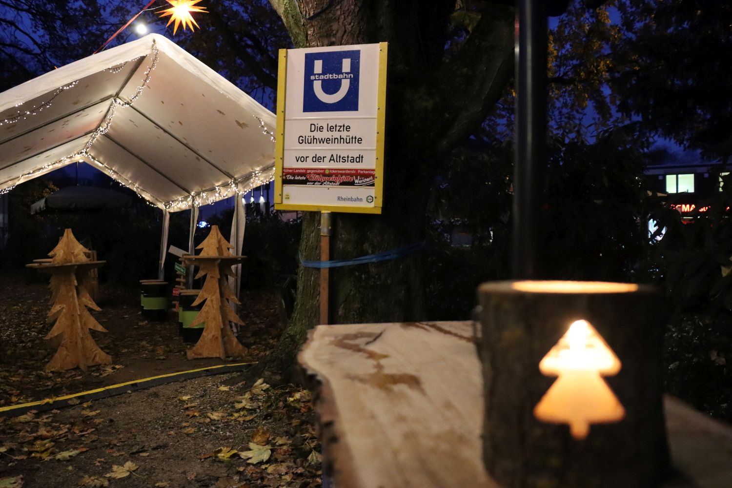 Düsseldorf Wersten: Stimmungsvolle Eröffnung der Glühweinhütte mit ...