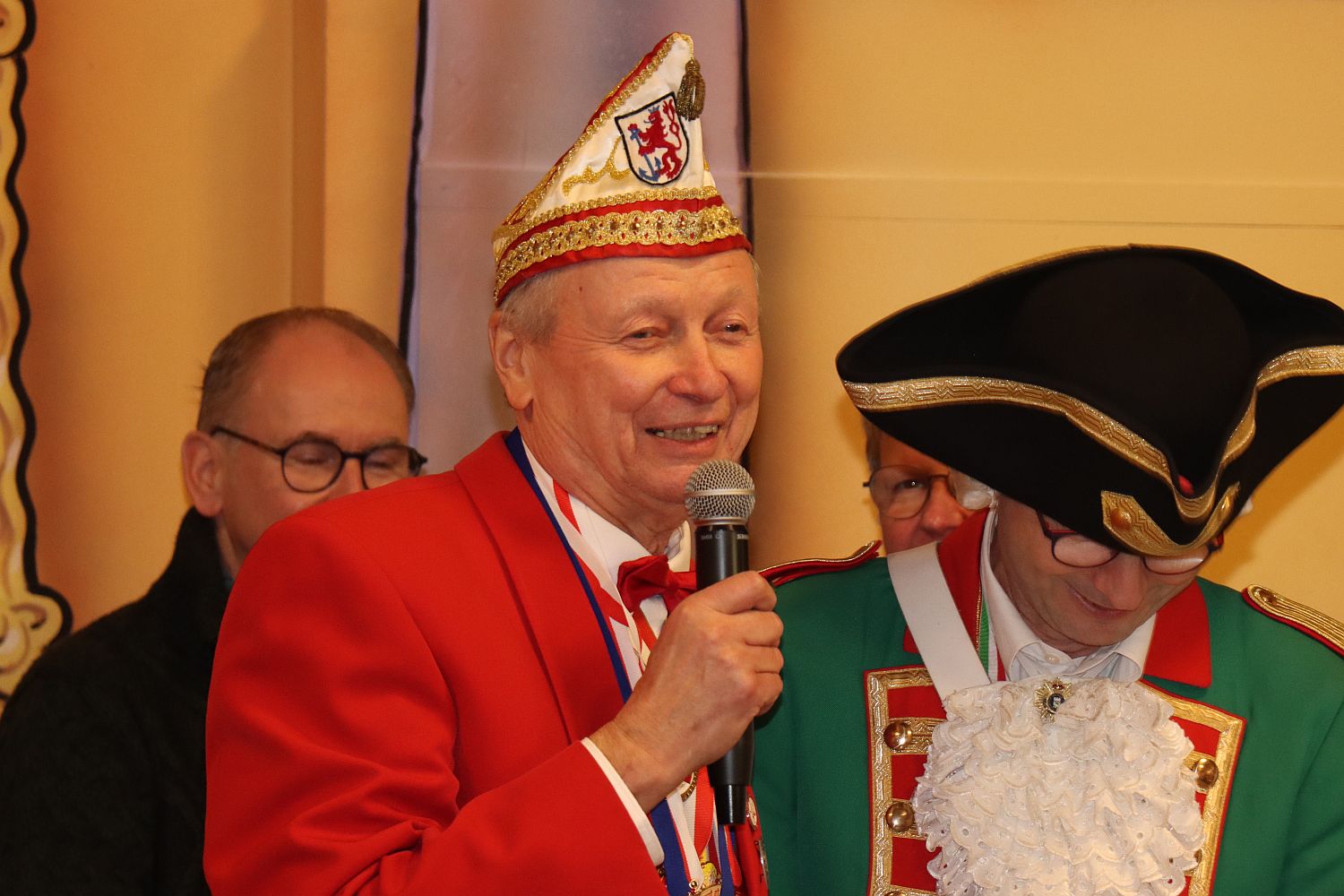 Düsseldorf: „KC Nette Leute“ feiert sein Wagenrichtfest - Ddorf-Aktuell ...