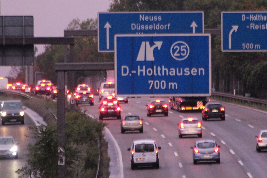 Düsseldorf: Verkehrseinschränkung im Dreieck Düsseldorf-Süd – A46/A59 ...