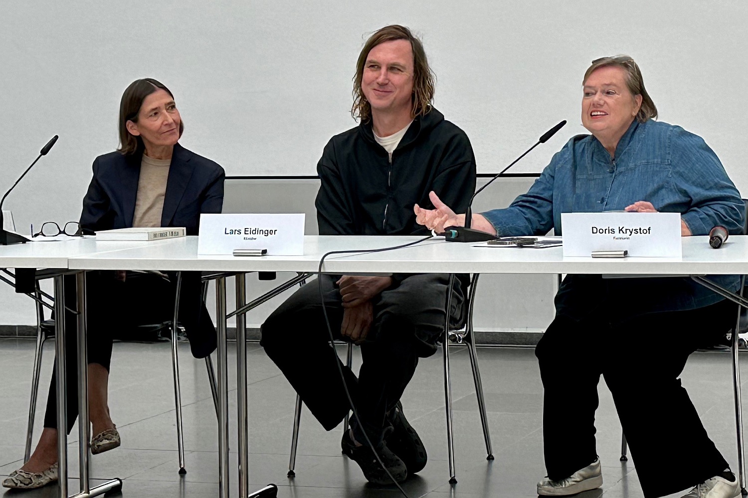 Mime im Museum: K21 Düsseldorf zeigt die Fotokunst von Lars Eidinger ...