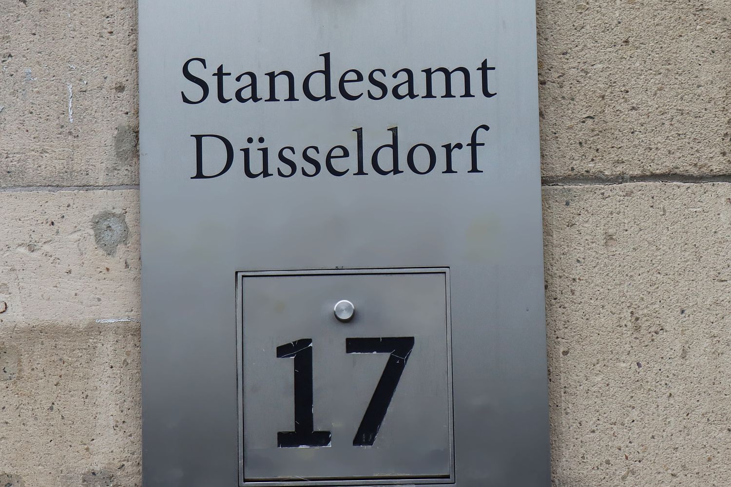 Düsseldorf: Selbstbestimmungsgesetz tritt am 1. November 2024 in Kraft ...