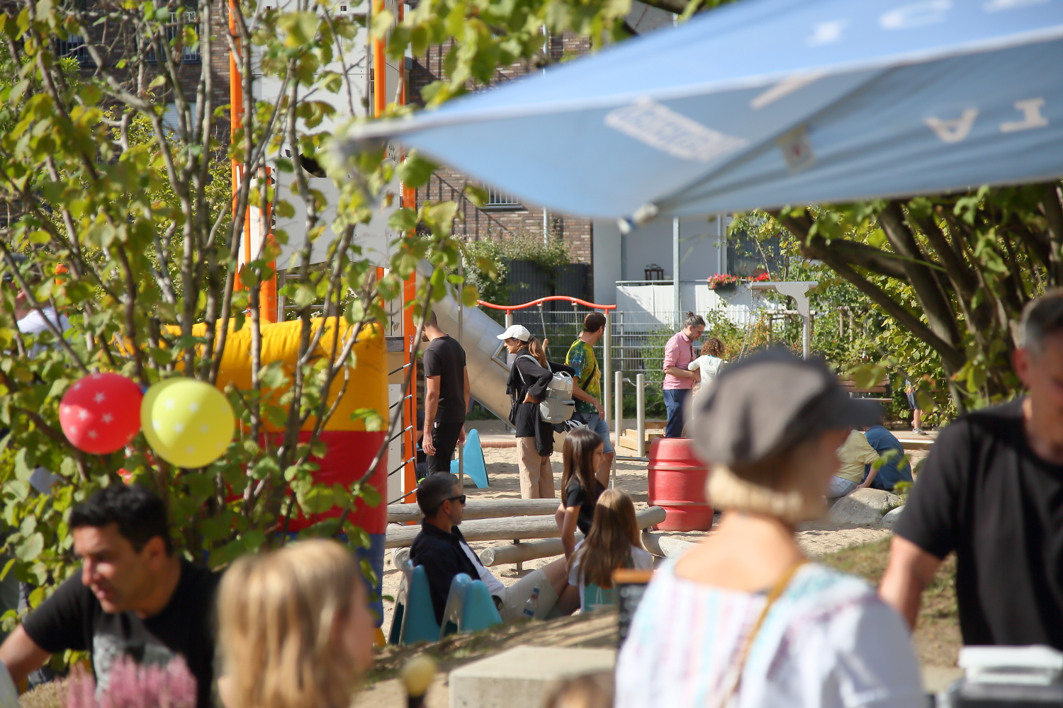 Düsseldorf Bilk: Hoffest for the 40th birthday of the oasis of the Spielo - Dorf -Aktuell – Archyde