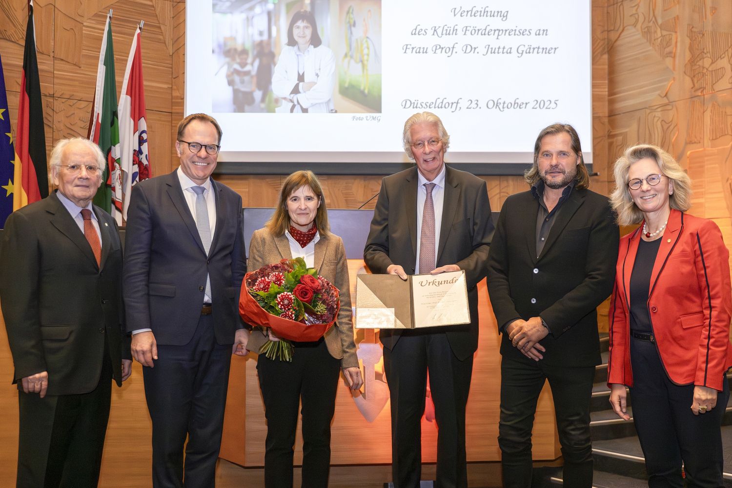 Düsseldorf: Klüh Stiftung ehrt Prof. Dr. Jutta Gärtner - Ddorf-Aktuell ...
